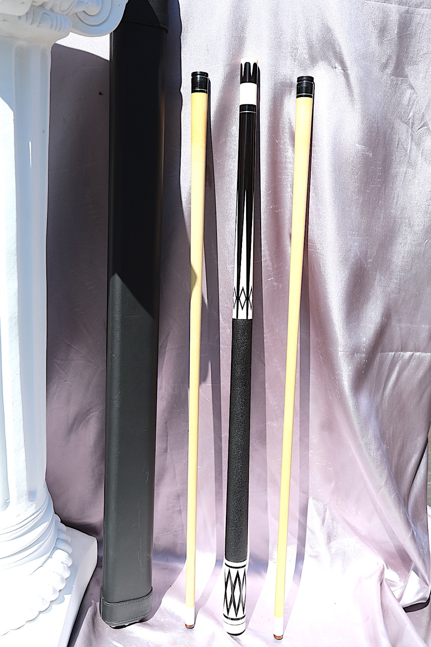 Richard Black – Cornerstone Custom Cues|Billiard & Pool Cues